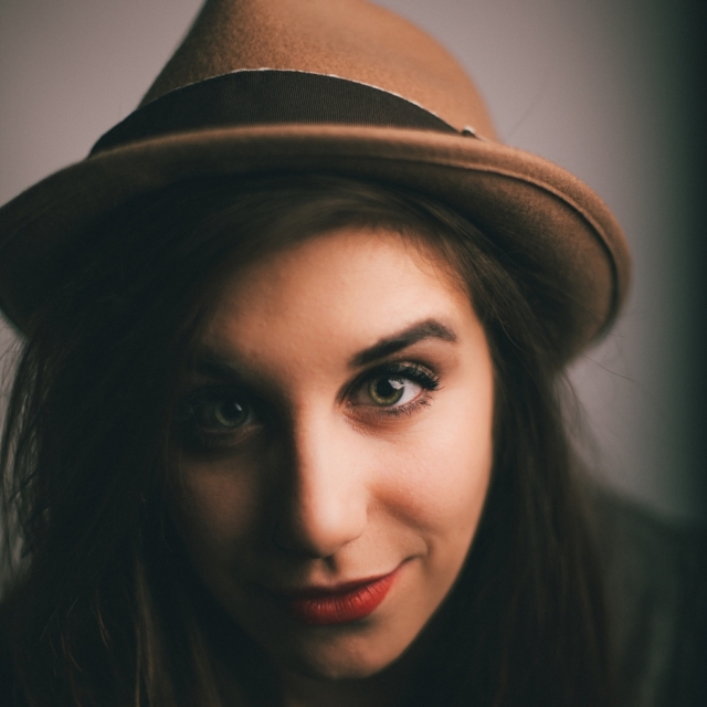 Kayla Loren - Video Clip, MV/bài hát, Album mới HOT nhất