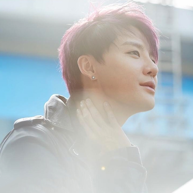 Xiah Junsu Uncommitted